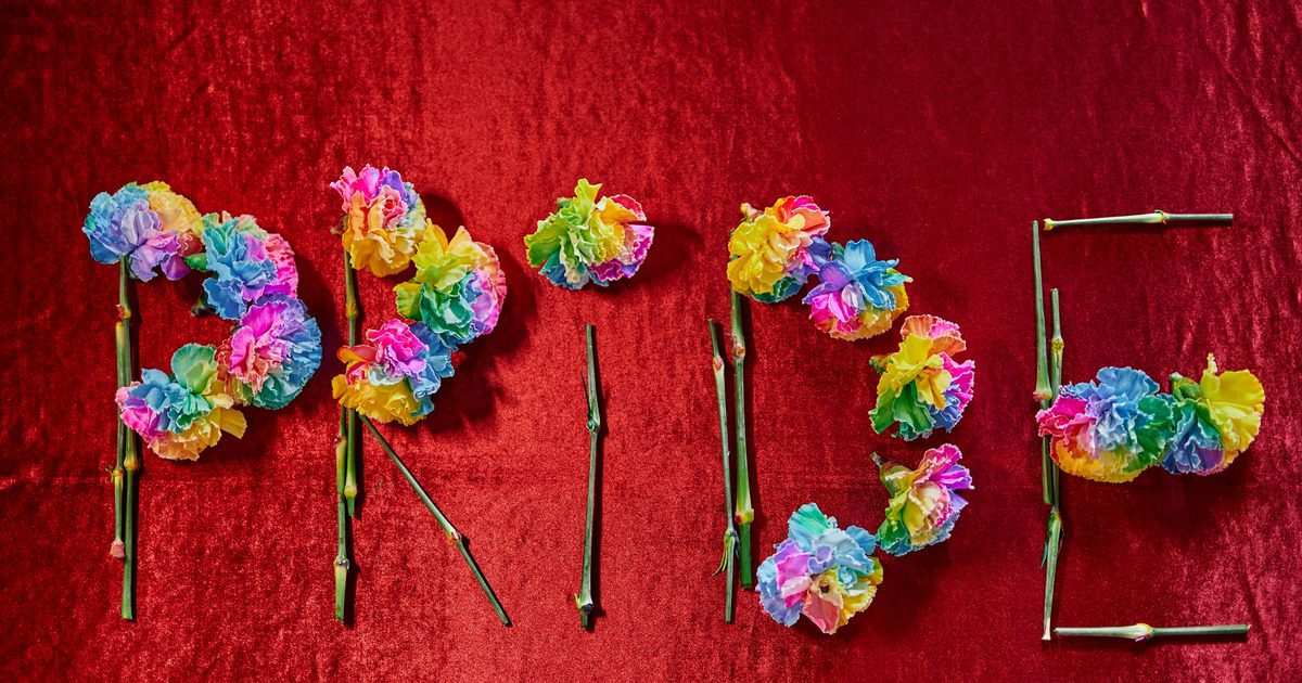 Show Off Your Pride With These Great Flower Arrangements | HappySprout
