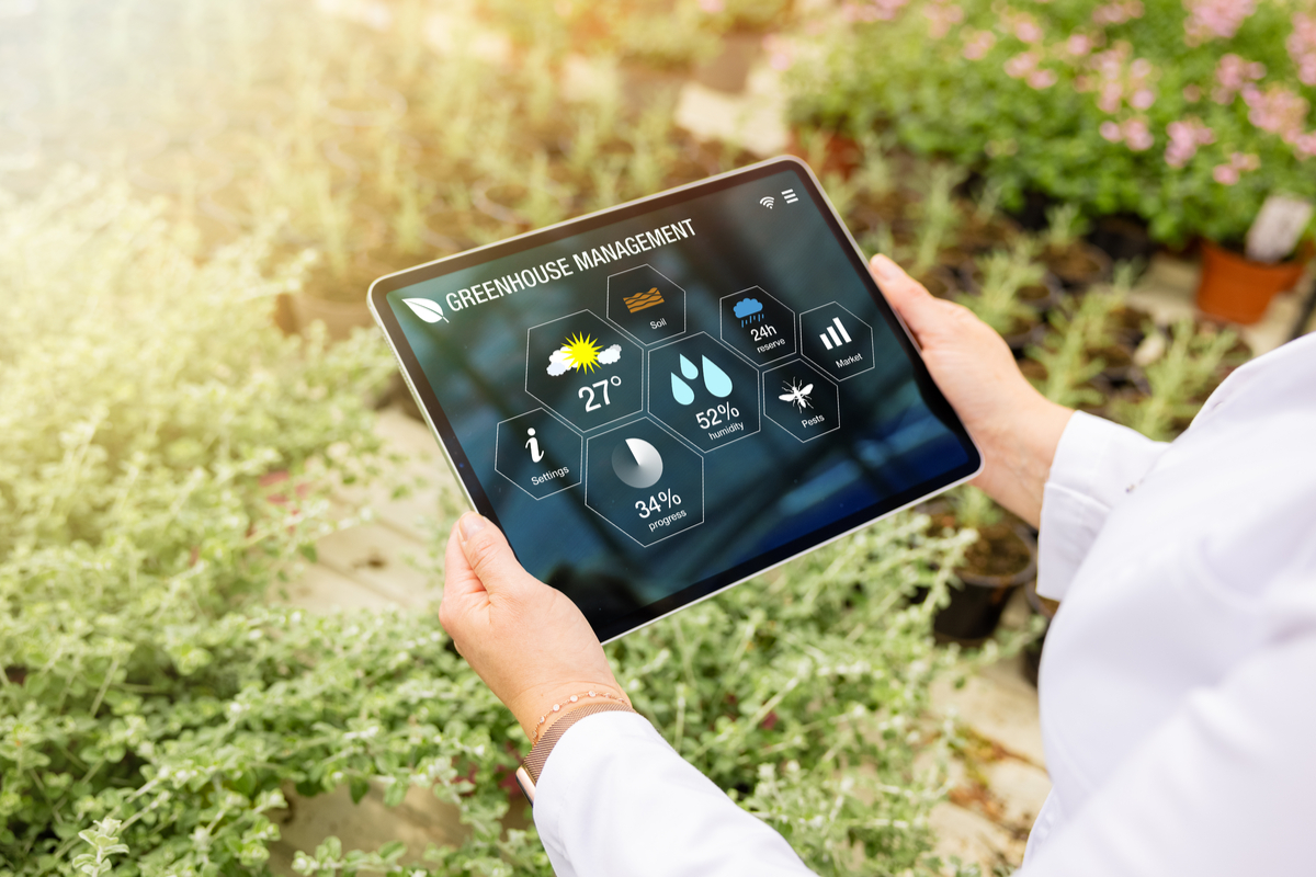 The best smart gardening devices for your home | HappySprout