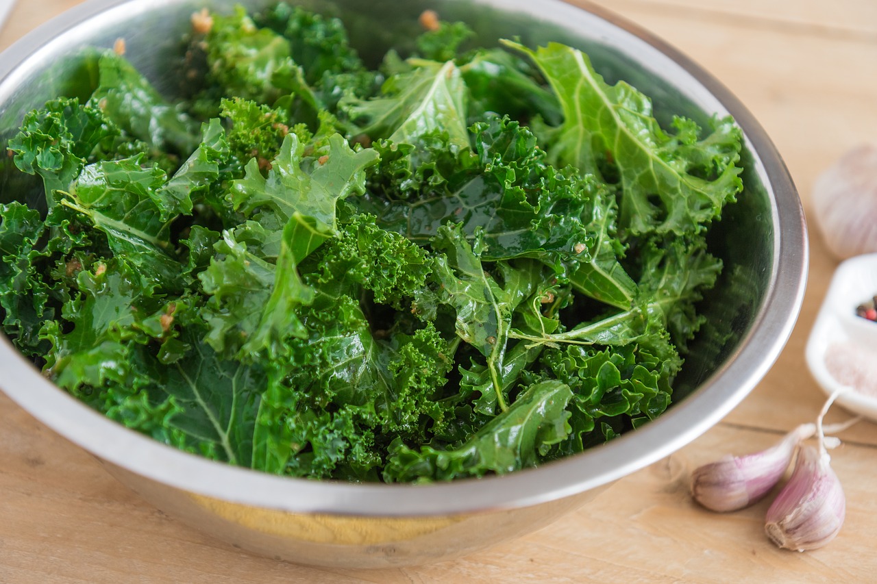 How to Grow Kale for a Delicious Winter Harvest | HappySprout